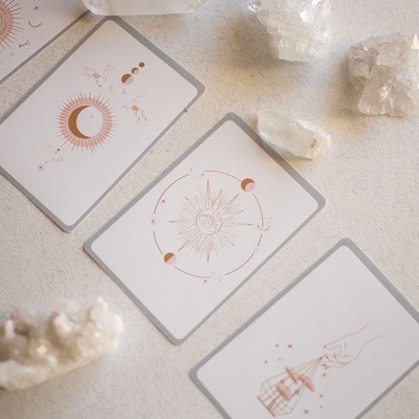 15 Crystals for Tarot & Oracle Readings | Light of Twelve – Light Of Twelve